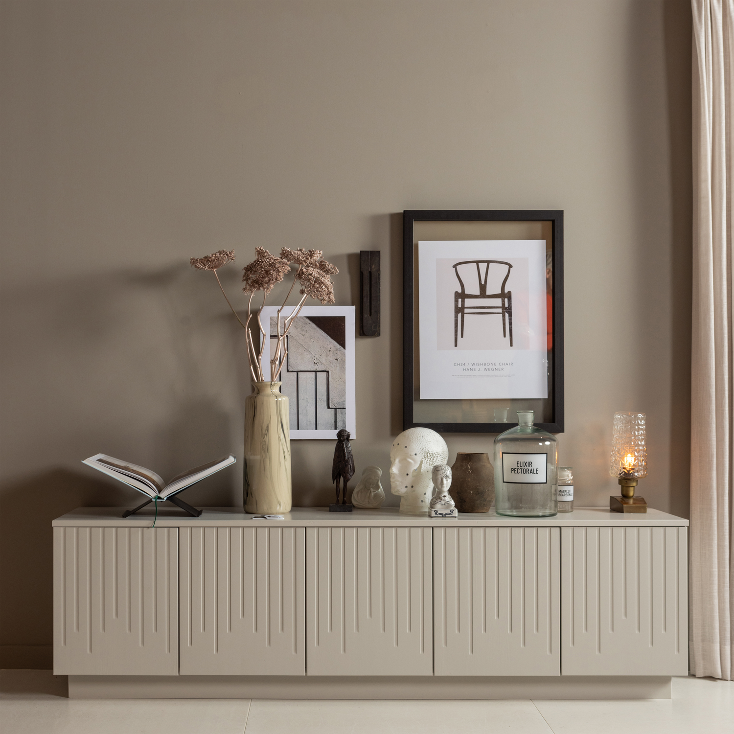 Pencil tv unit pine mist